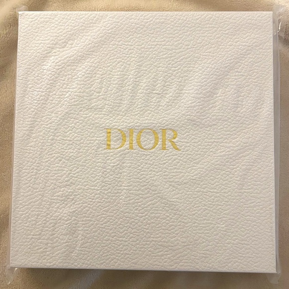 Dior | Games | Christian Dior Exclusive Member Puzzle 50 Pieces Nwt ...